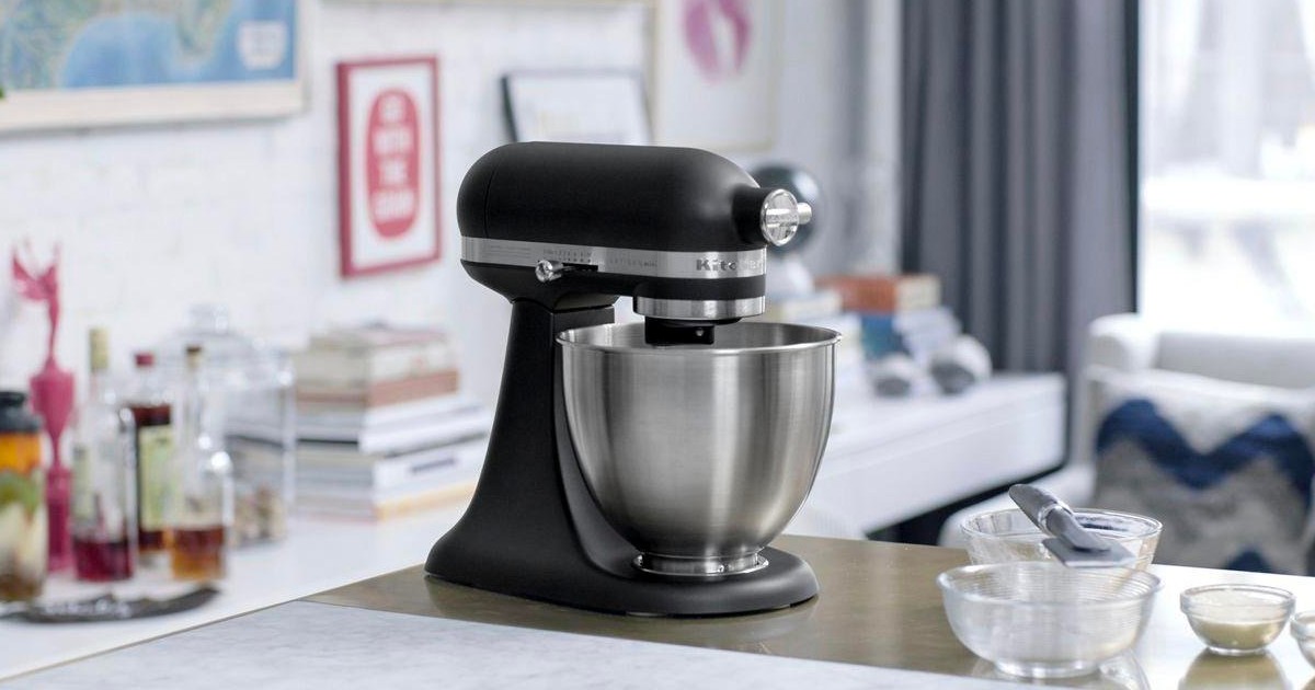 KitchenAid Black Matte Artisan Mini 3.5 Quart Tilt-Head Stand Mixer ...