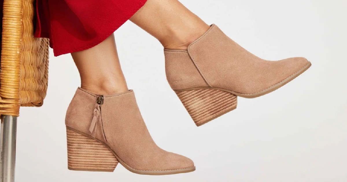 Toms Boot Sale! Prices From $44 (Reg. $120) - The Freebie Guy® ️️️